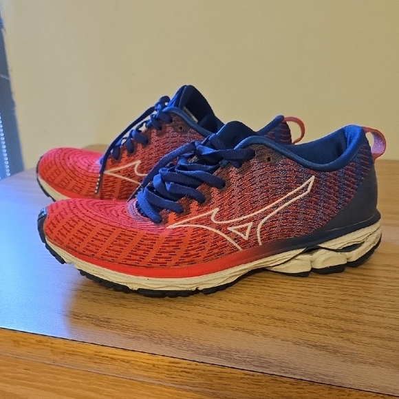 Mizuno | Shoes | Mizuno Red And Blue Waverider Prachtree Edition | Poshmark